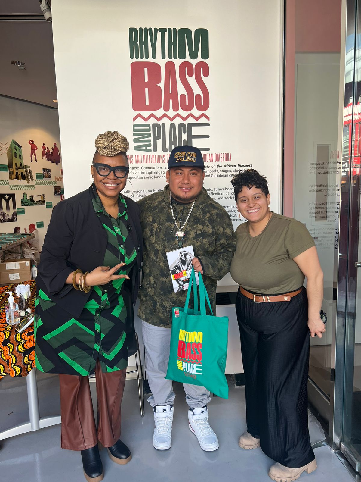 LLEVA PAT BOY SU RAP MAYA AL MET DE NUEVA YORK - Reportero Ambulante